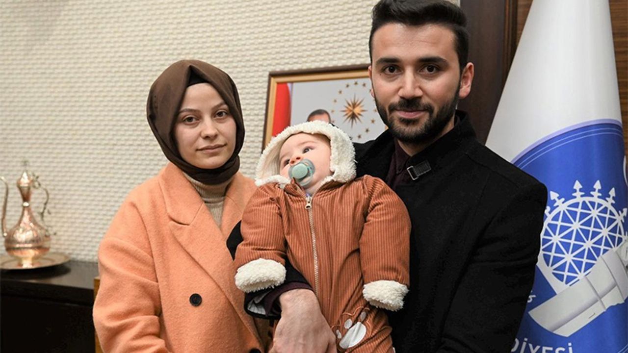 SMA hastası Alp bebek, tedavisinin ardından Çorum’a döndü - Çorum Haber ...