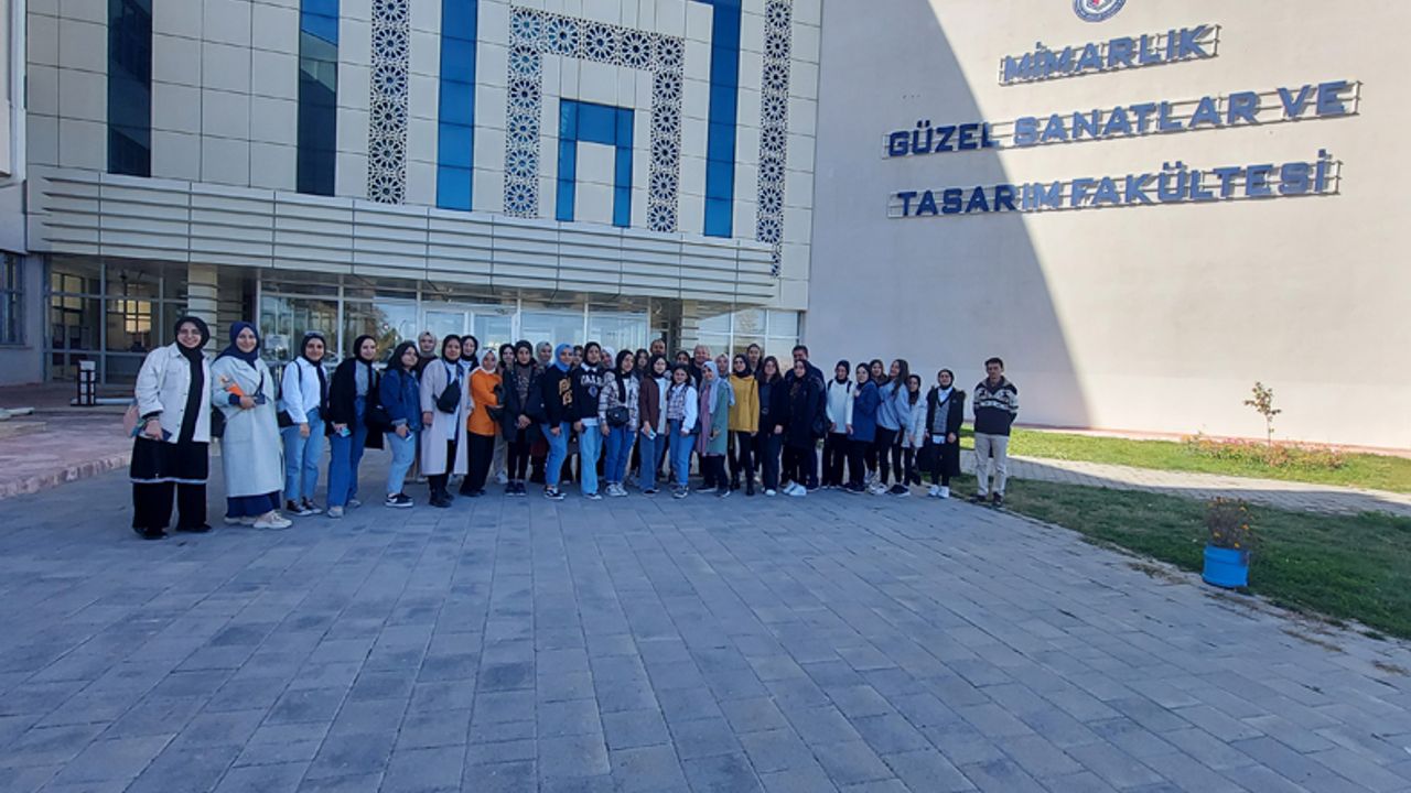 Sivas Cumhuriyet Üniversitesini gezdiler - Çorum Haber - Çorum Son ... Sivas Cumhuriyet Üniversitesini gezdiler - Çorum Haber - Çorum Son ...