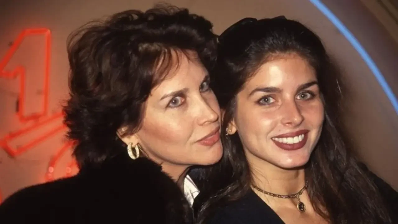 Zerrin Arbaş'ın Kızı Kim? Aslen Nereli? Evli mi, Kaç Yaşında, Çocukları ...